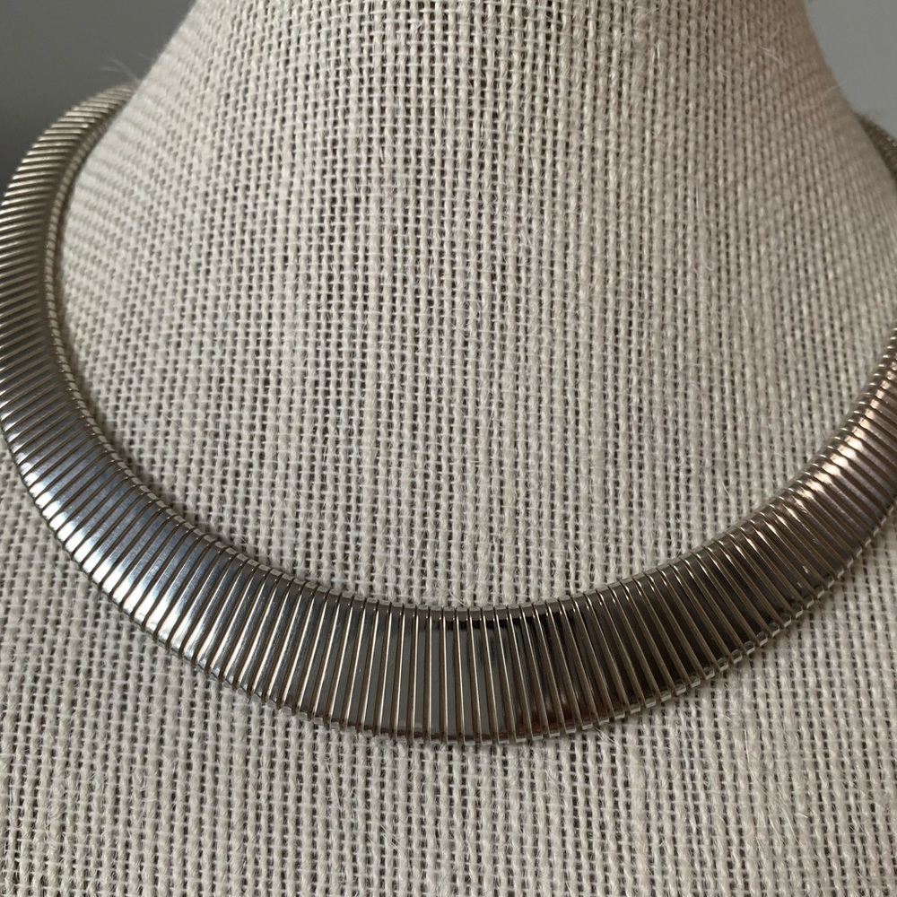 925 Sterling Silver Ribbed Collar Necklace - Gem